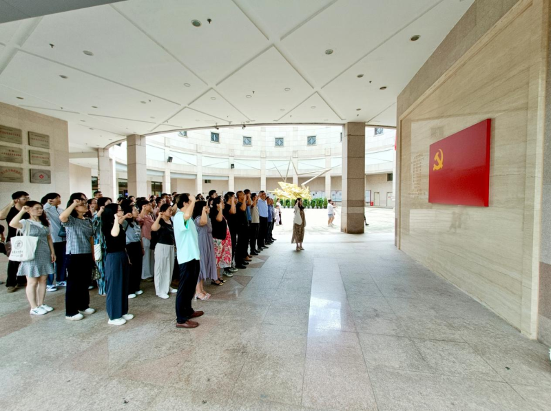 福建建筑学校举行主题党日活动_ 党纪学习教育 深入贯彻中央八项规定精神学习教育_ 福建省教育厅